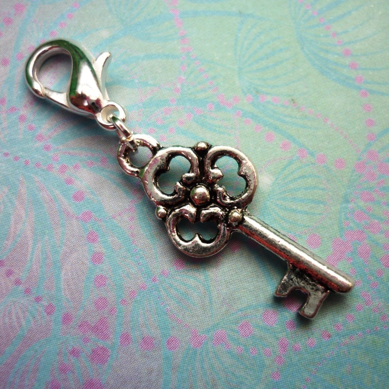 Dangle Charm – Key – Charm for Memory Lockets – Sparkling Dragon Designs